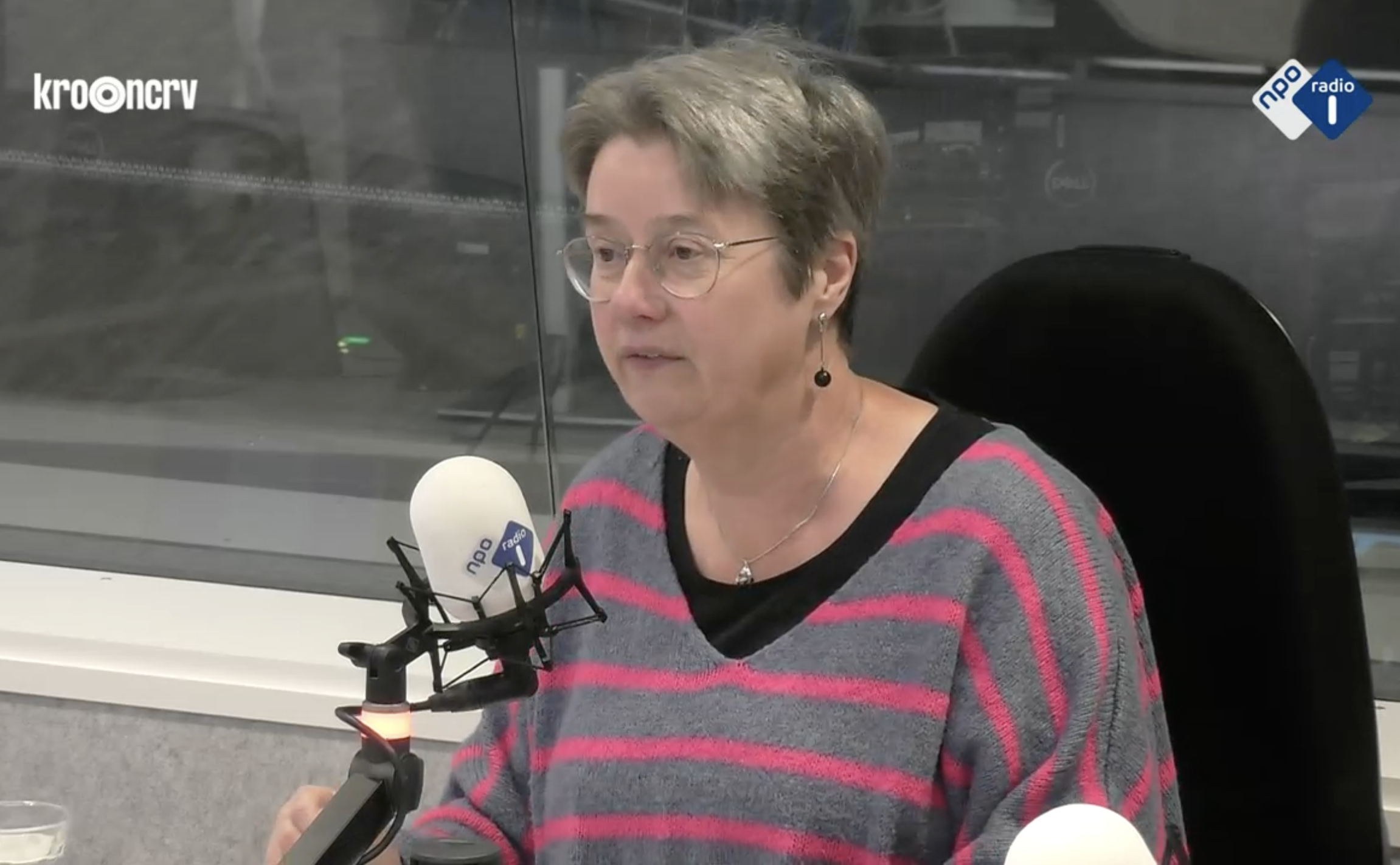 Marlies ter Voorde over haar wetenschapsgedichten | NPO Radio 1